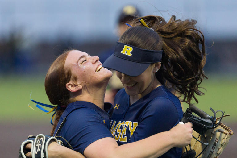 Four-year reign ends as public school tops non-public in NJ softball ...