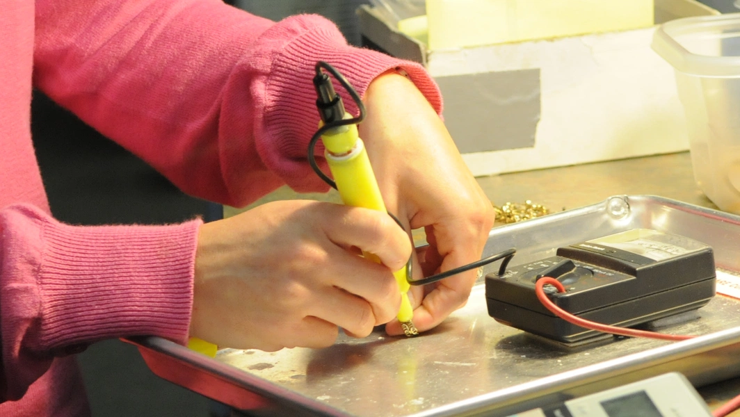 Gold lovers’ guide to vermeil vs plated jewelry