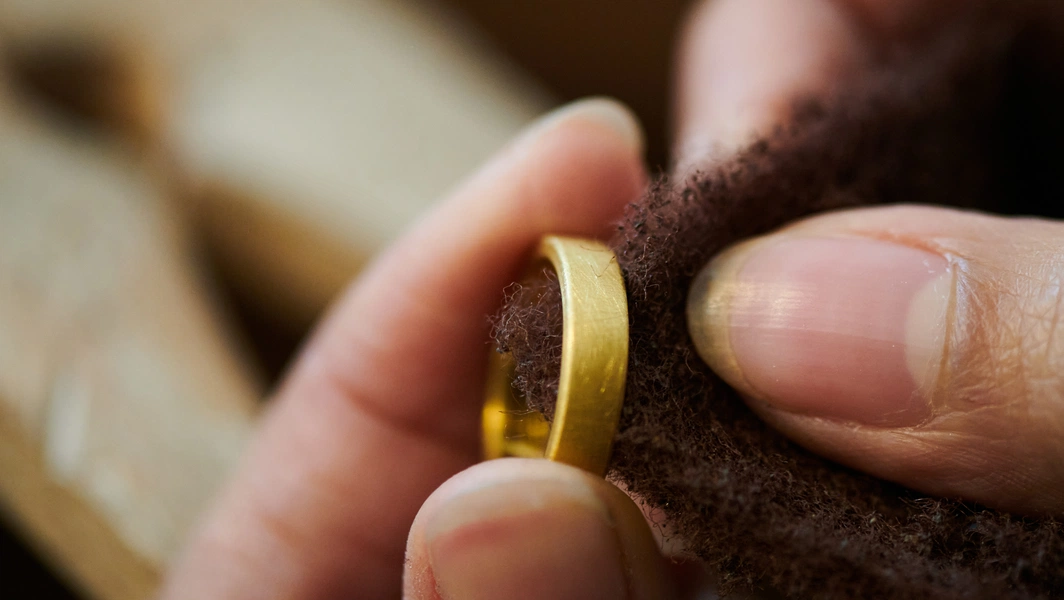Gold lovers’ guide to vermeil vs plated jewelry
