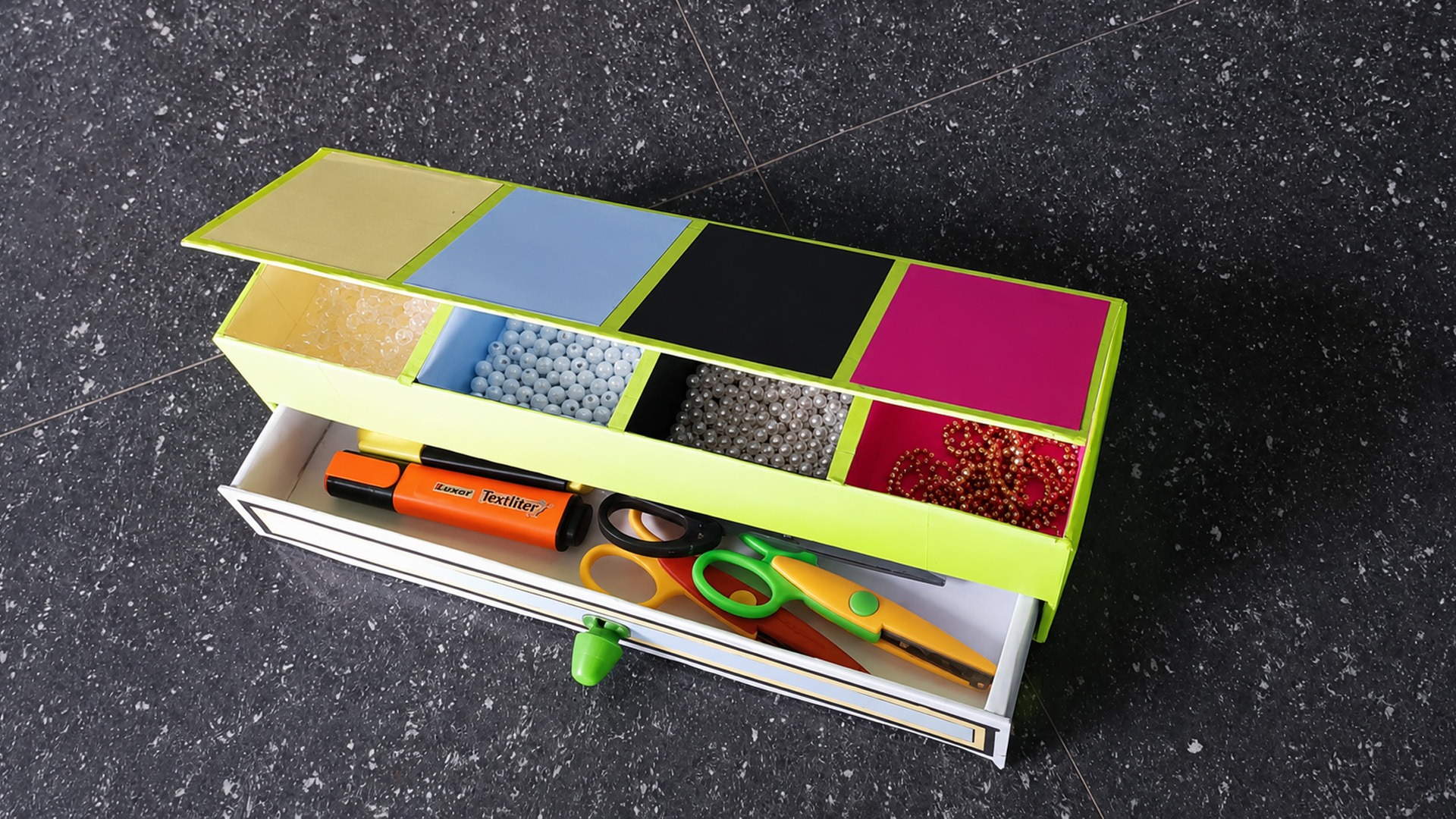 Easy cardboard pencil holder from waste boxes