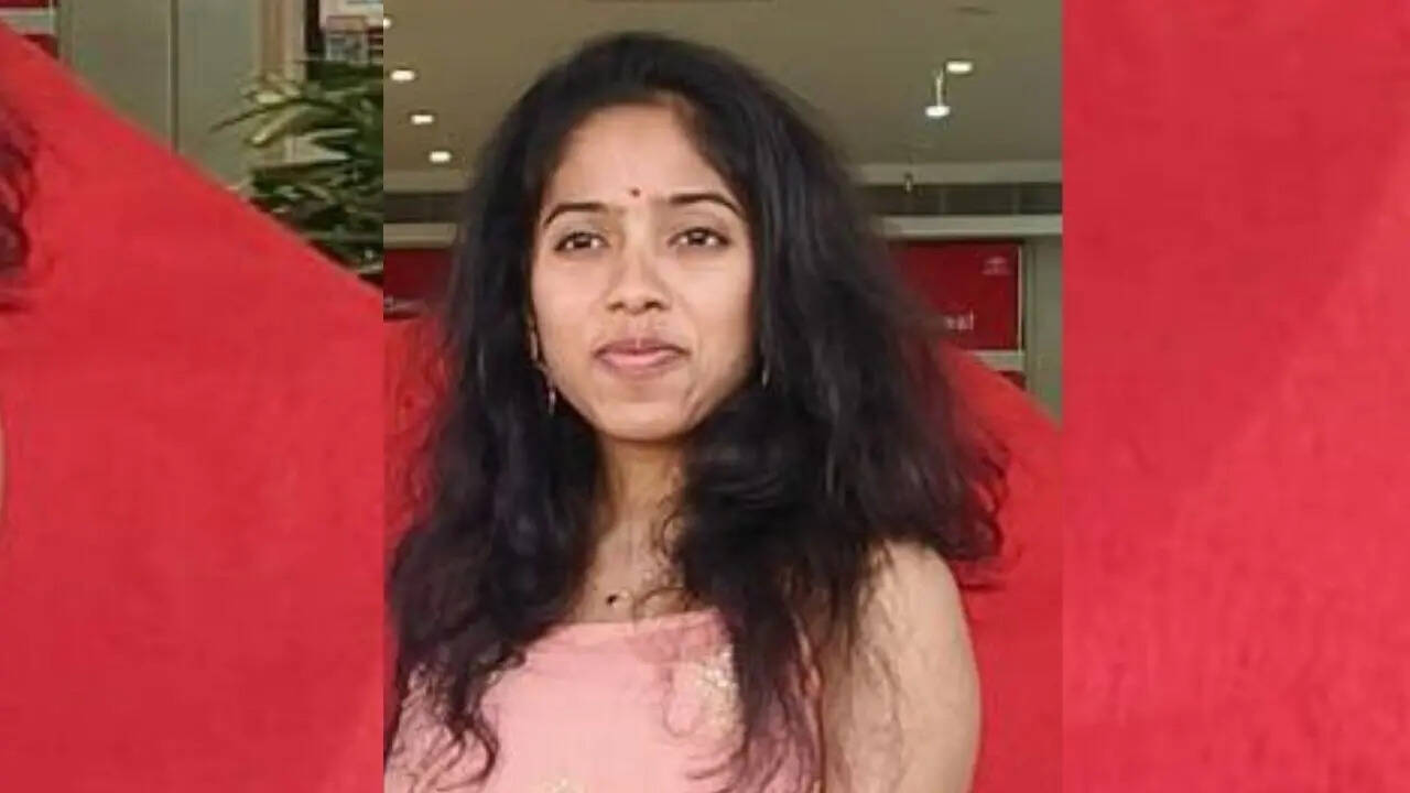 Sent phone password before death: Bengaluru cop’s wife found dead ...