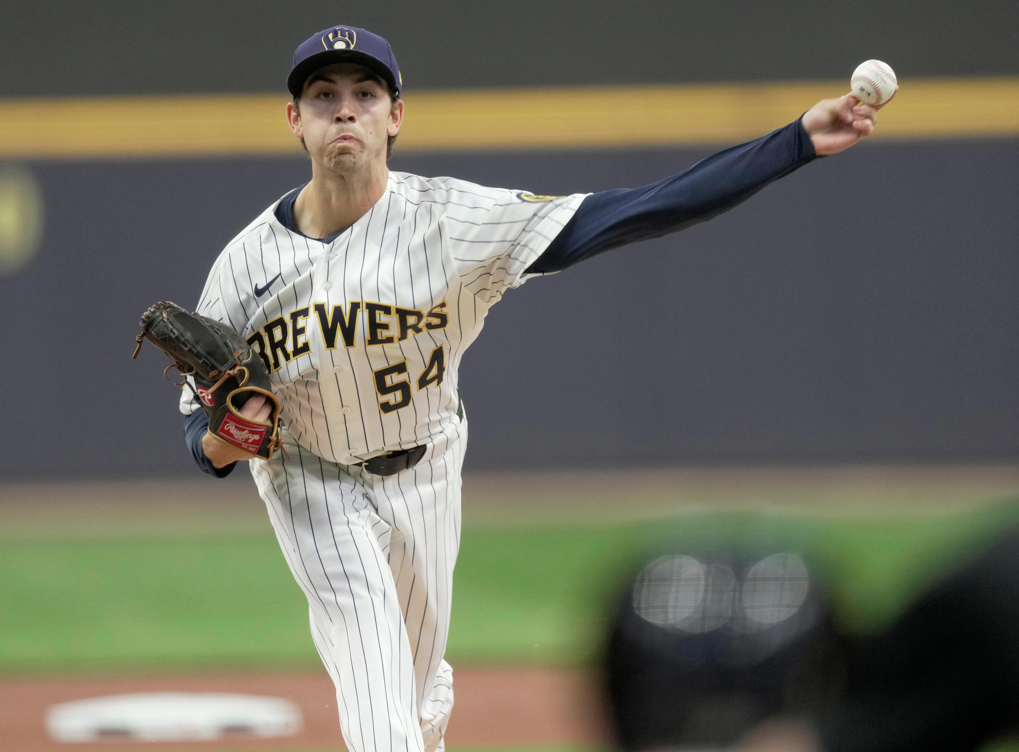 Giants 1, Brewers 0: Logan Webb no-hitting Milwaukee through six