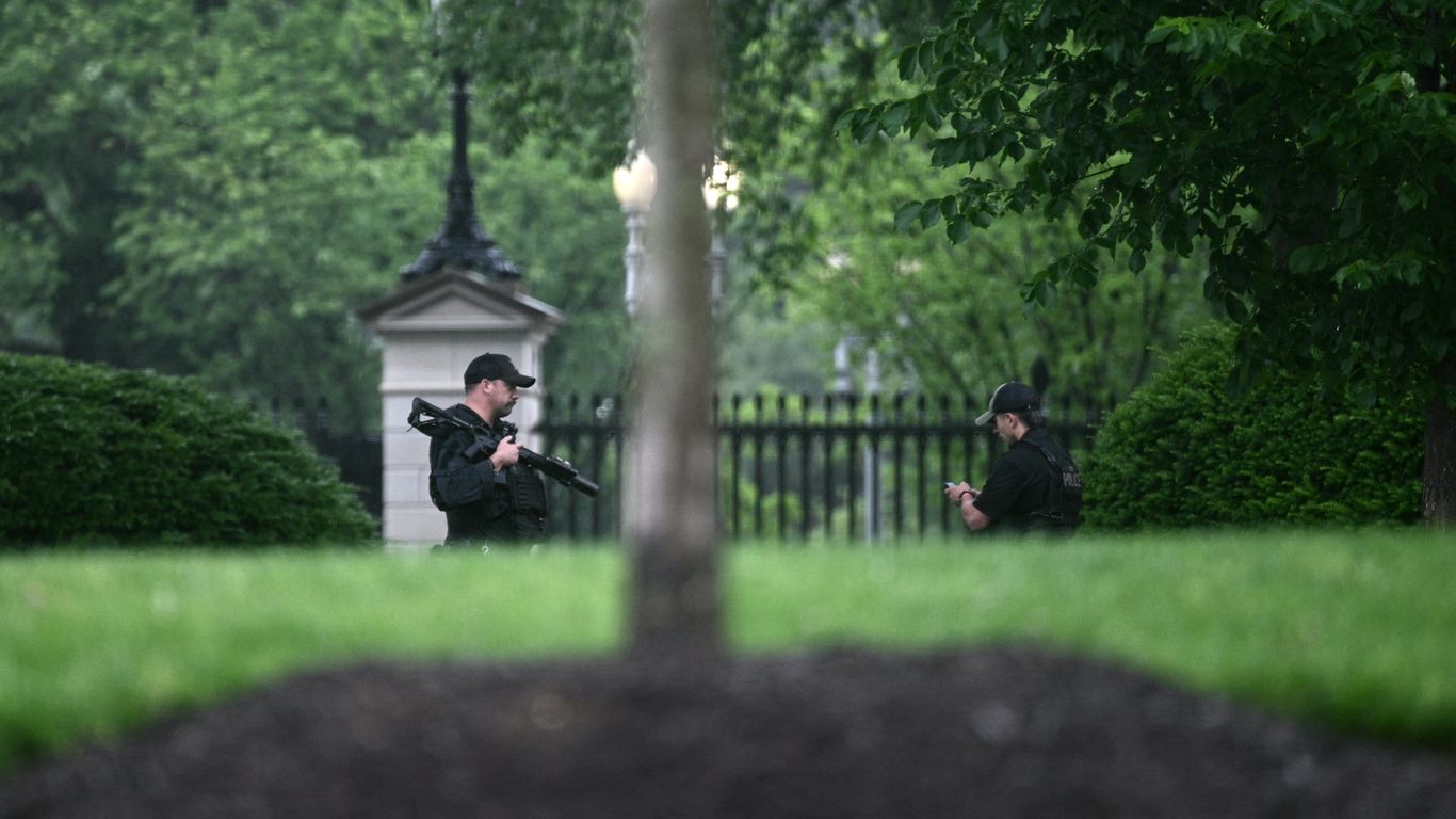 White House shooting: Gunman dead after firing Saturday night