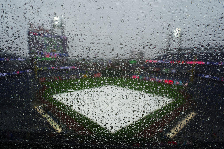 Zack Wheeler pitches Phillies to 3-0 victory that stops 7-game win ...