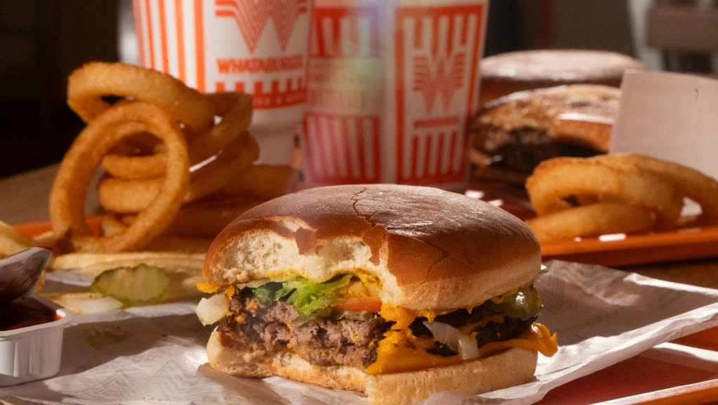 Whataburger to launch hot honey chicken sandwich June 2