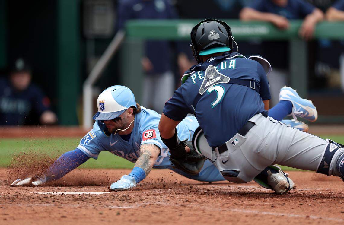 How the Royals played complementary baseball in home victory over the ...