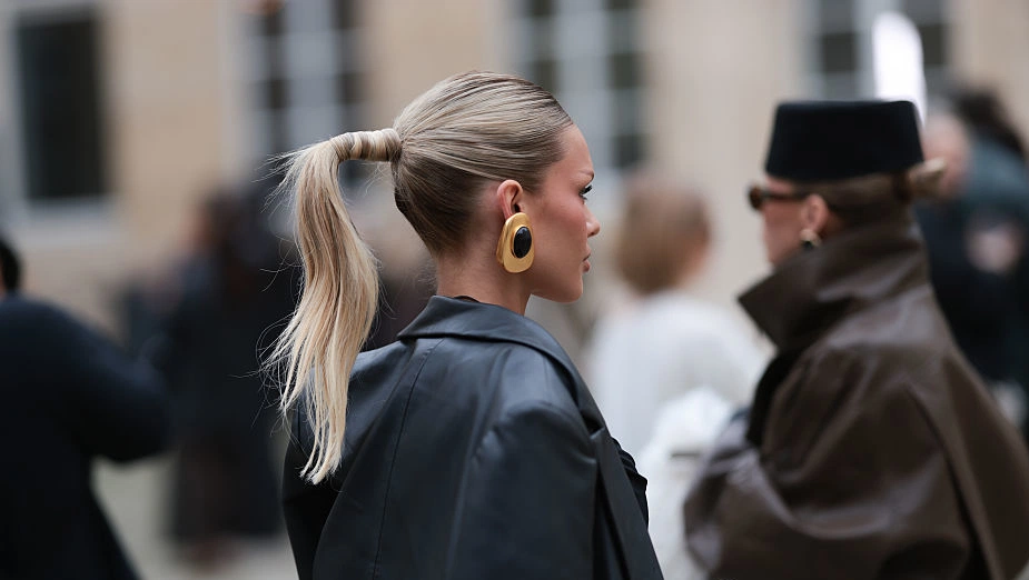 Ponytail styles that totally change your vibe