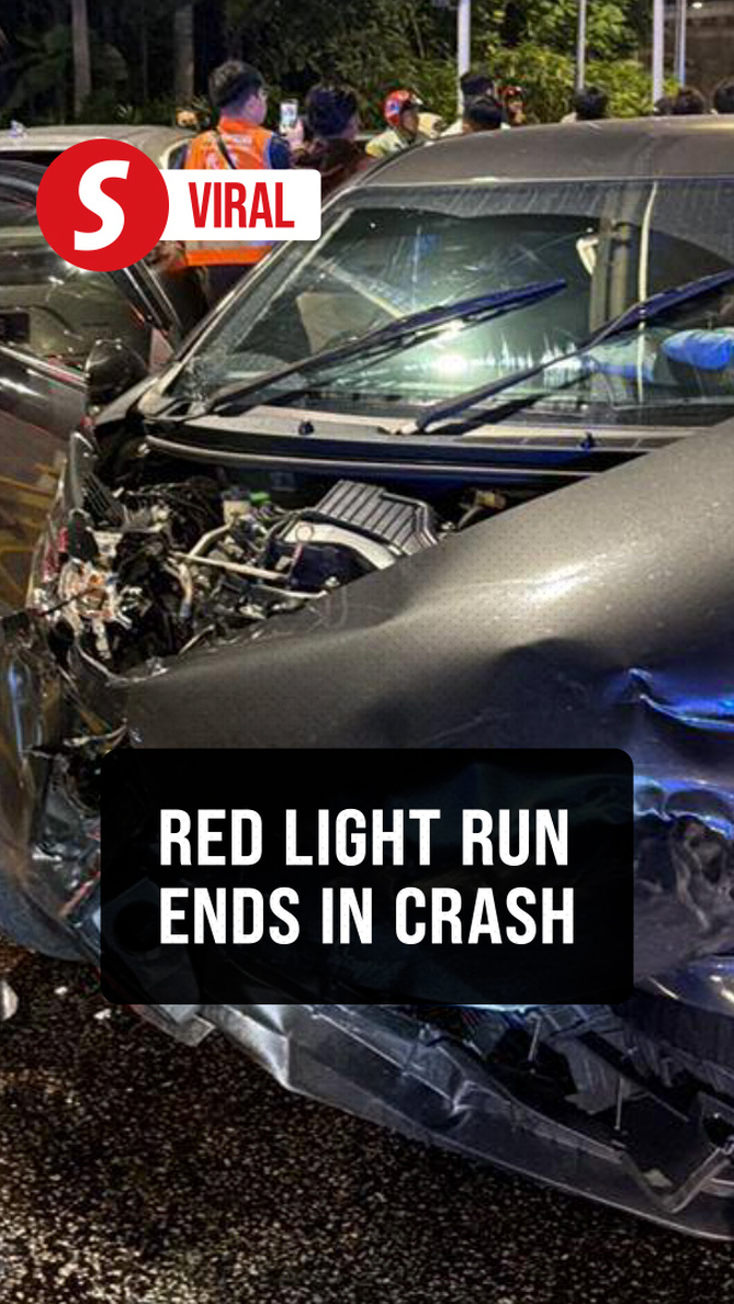 Driver arrested after running red light in Damansara Perdana