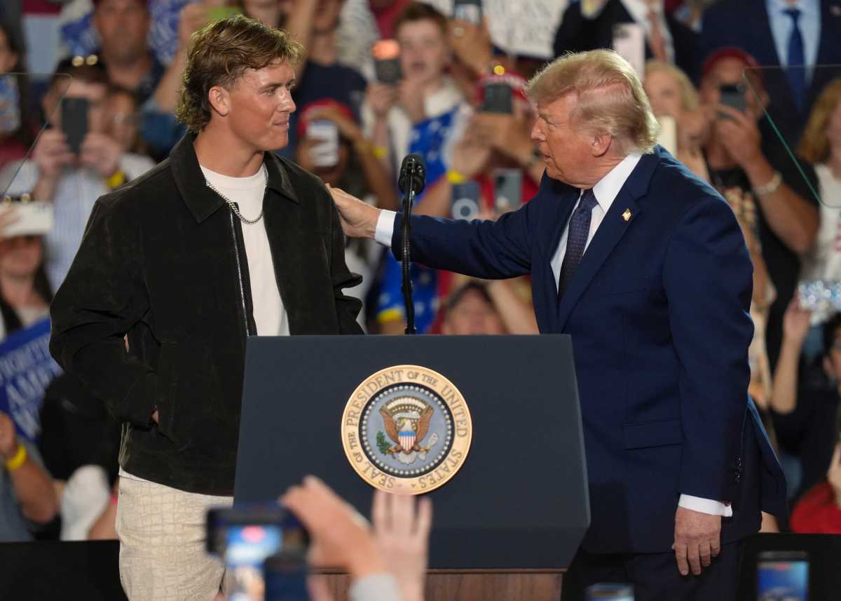 Trump brings up Jaxson Dart to reinforce his views on biological men ...