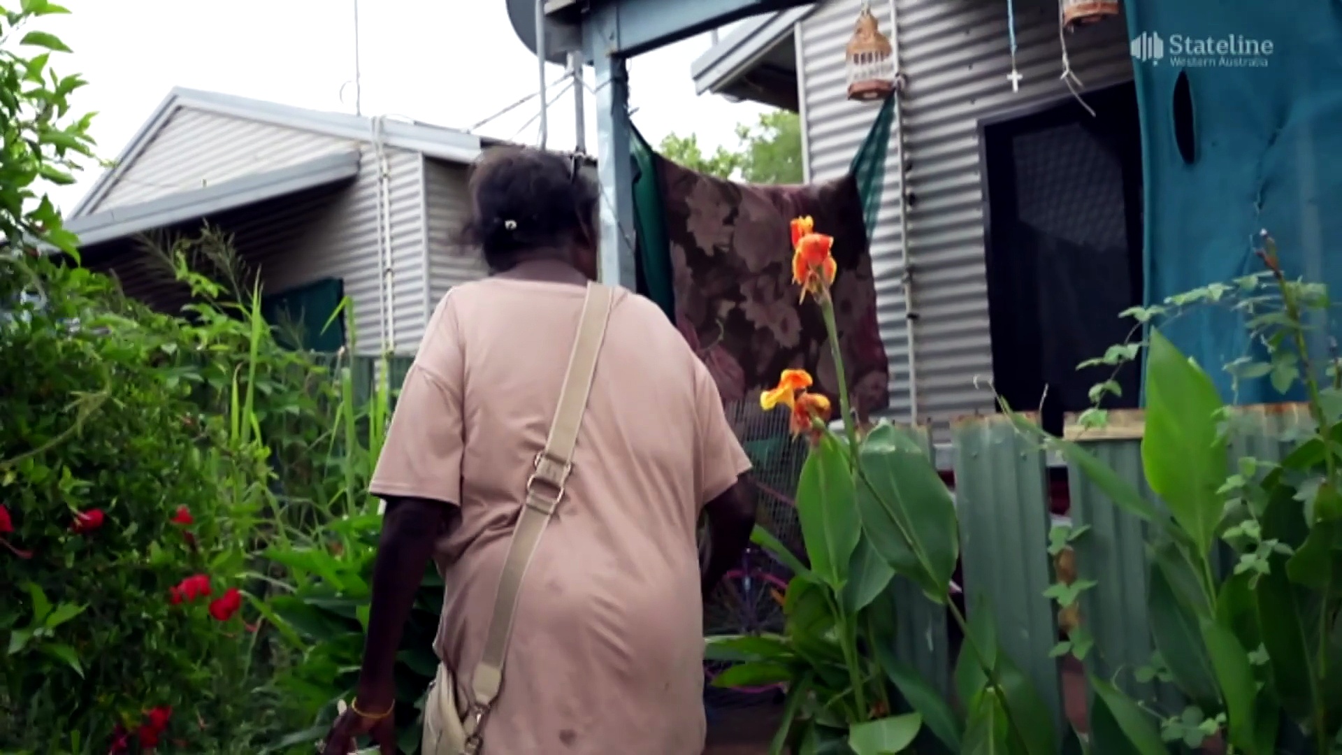 Remote Indigenous community dealing with housing maintenance issues and ...