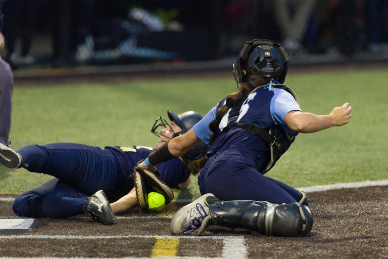Four-year reign ends as public school tops non-public in NJ softball ...