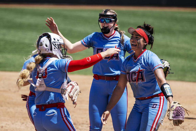 Tuua powerful: Destiny Christian softball roars past Vanden to win D ...