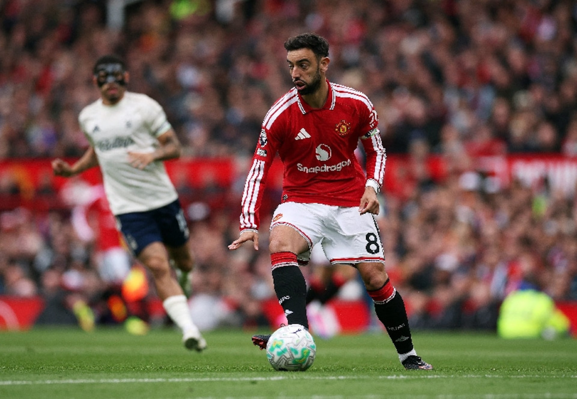 Bruno Fernandes named Premier League's player of the season