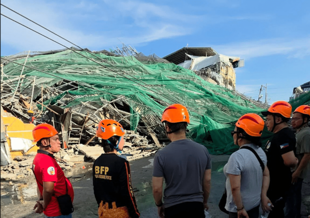 26 rescued after Angeles City building collapses