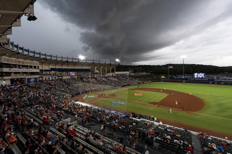 Auburn’s SEC tournament run ends with heartbreaking loss to Arkansas