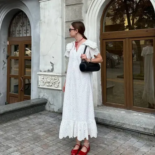 Tips styling outfit serba putih yang anti membosankan
