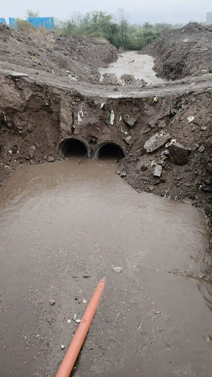 PMRDA chief sets May 31 deadline for Hinjewadi pre-monsoon works, warns ...
