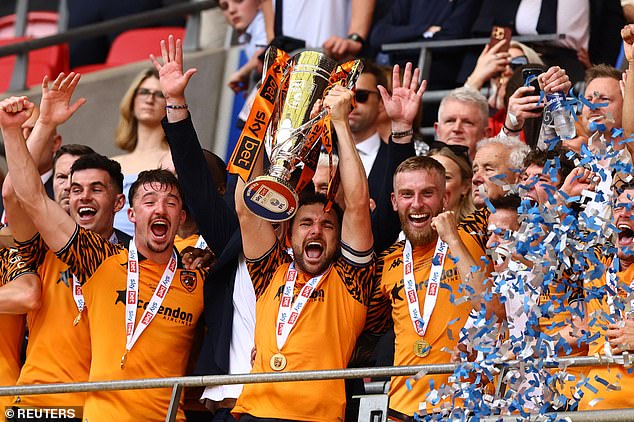 Hull captain Lewie Coyle dedicates play-off triumph to late father in ...