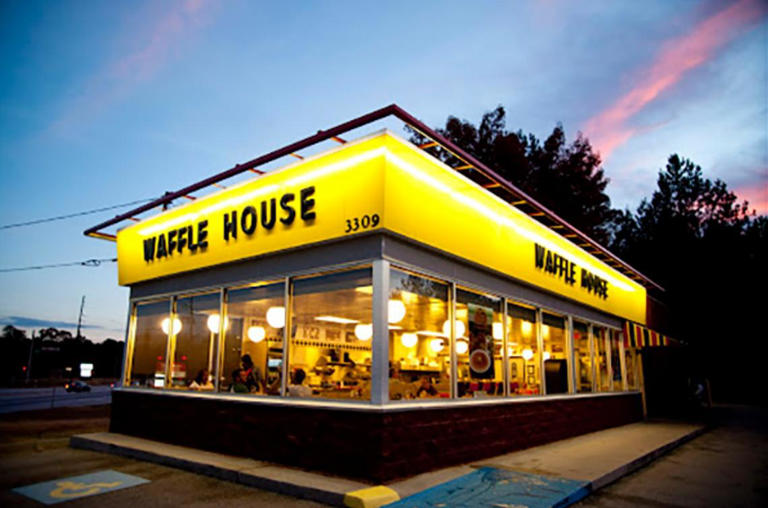 Car plows into Myrtle Beach Waffle House. Here's what we know