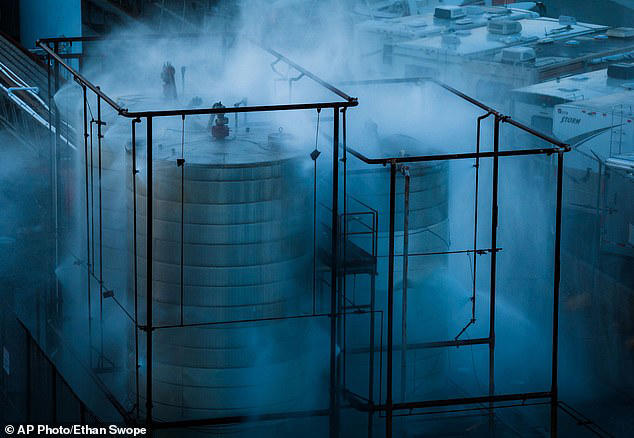 Gov Gavin Newsom declares state of emergency as chemical tank set to ...
