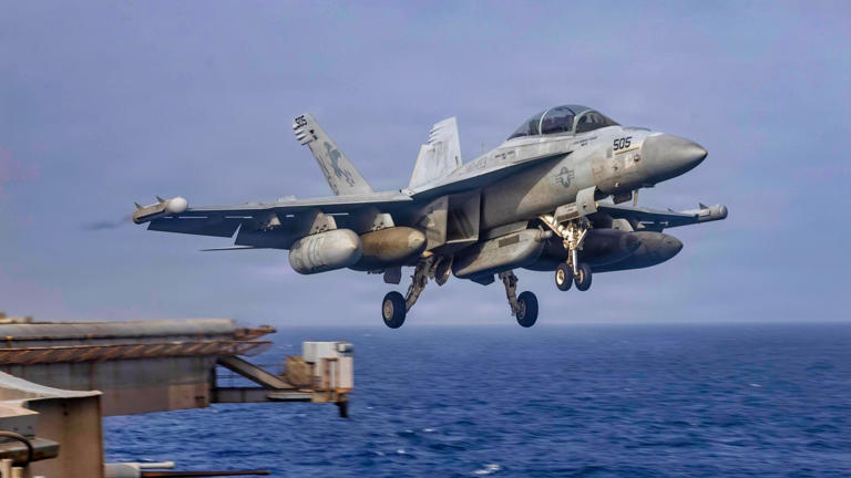 US Navy fighter pilots are more afraid of landing on an aircraft ...