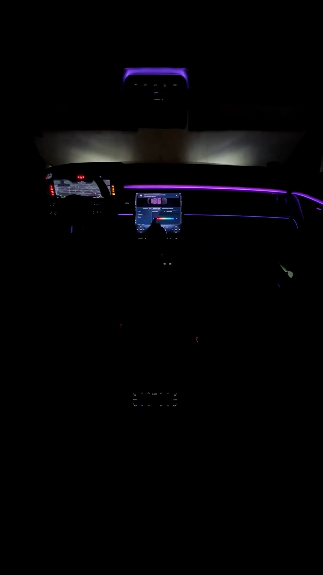 Premium ambient lighting in the Mercedes S-Class W223
