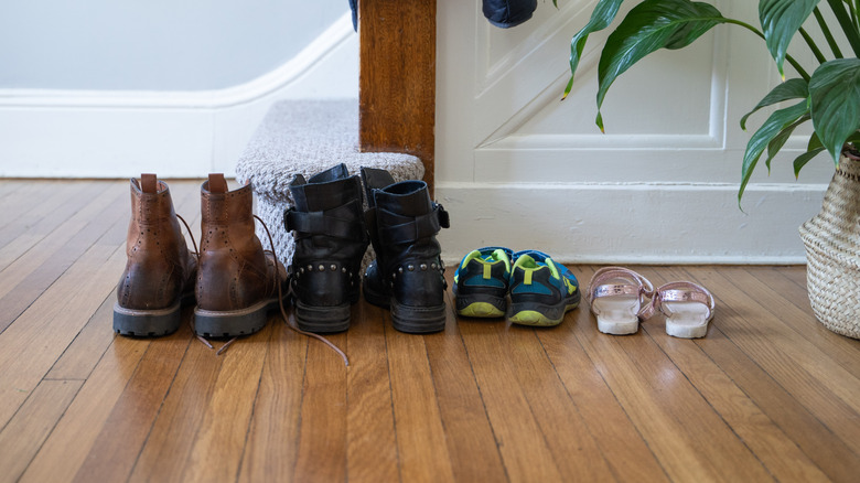 The vintage item at the thrift store that can fix entryway shoe clutter ...