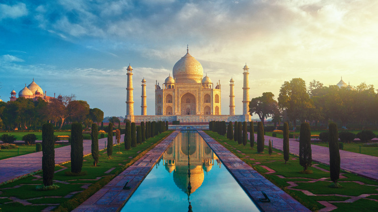 Important details you should know before visiting the Taj Mahal
