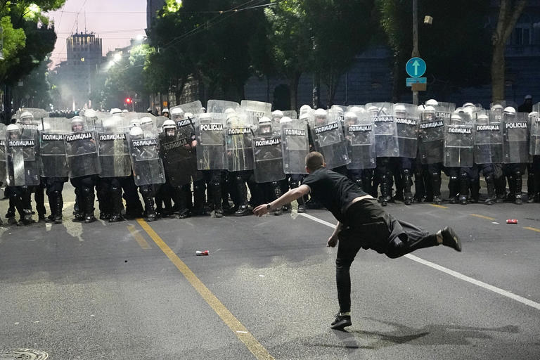 Protesters clash with police after an anti-government rally in Serbia's ...