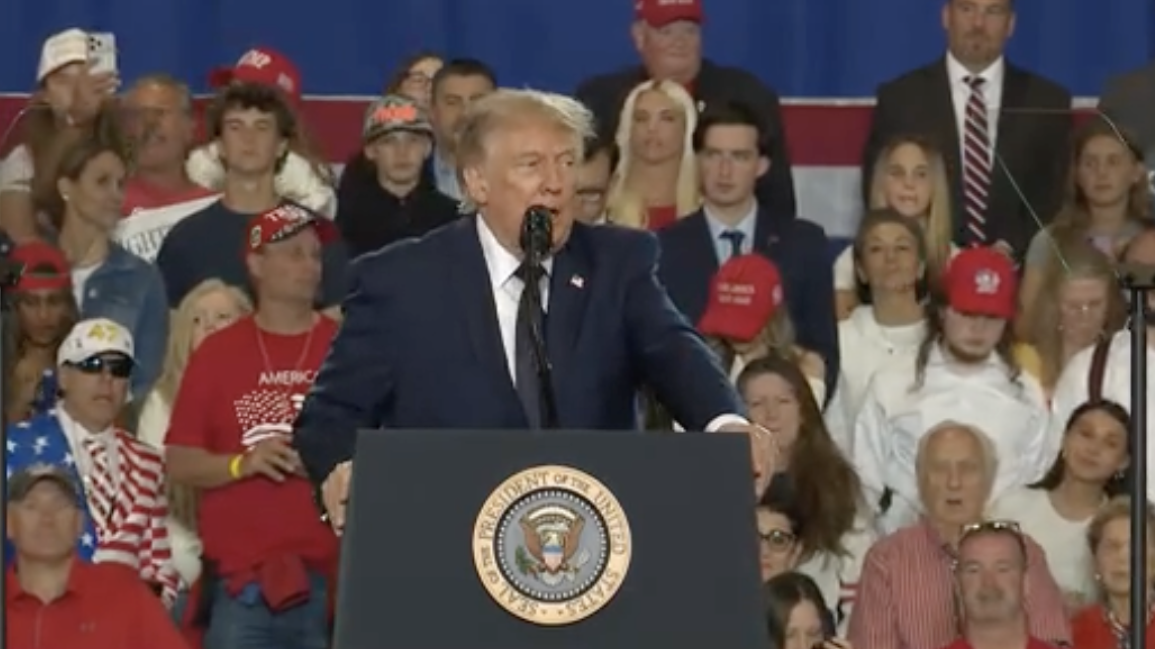 'He's become a legend': Trump says he will award Welles Crowther a ...