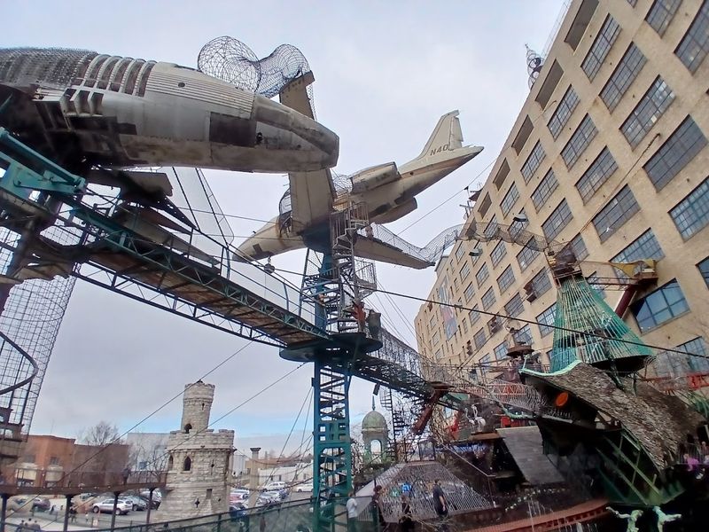 Missouri has a museum that’s part art maze, part haunted playground ...