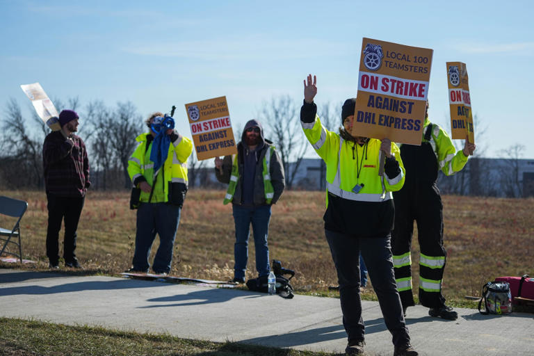 DHL workers at CVG announce strike