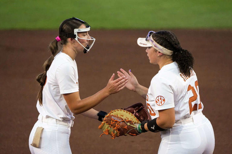 Texas softball vs Arizona State: Why Longhorns may want to take page ...