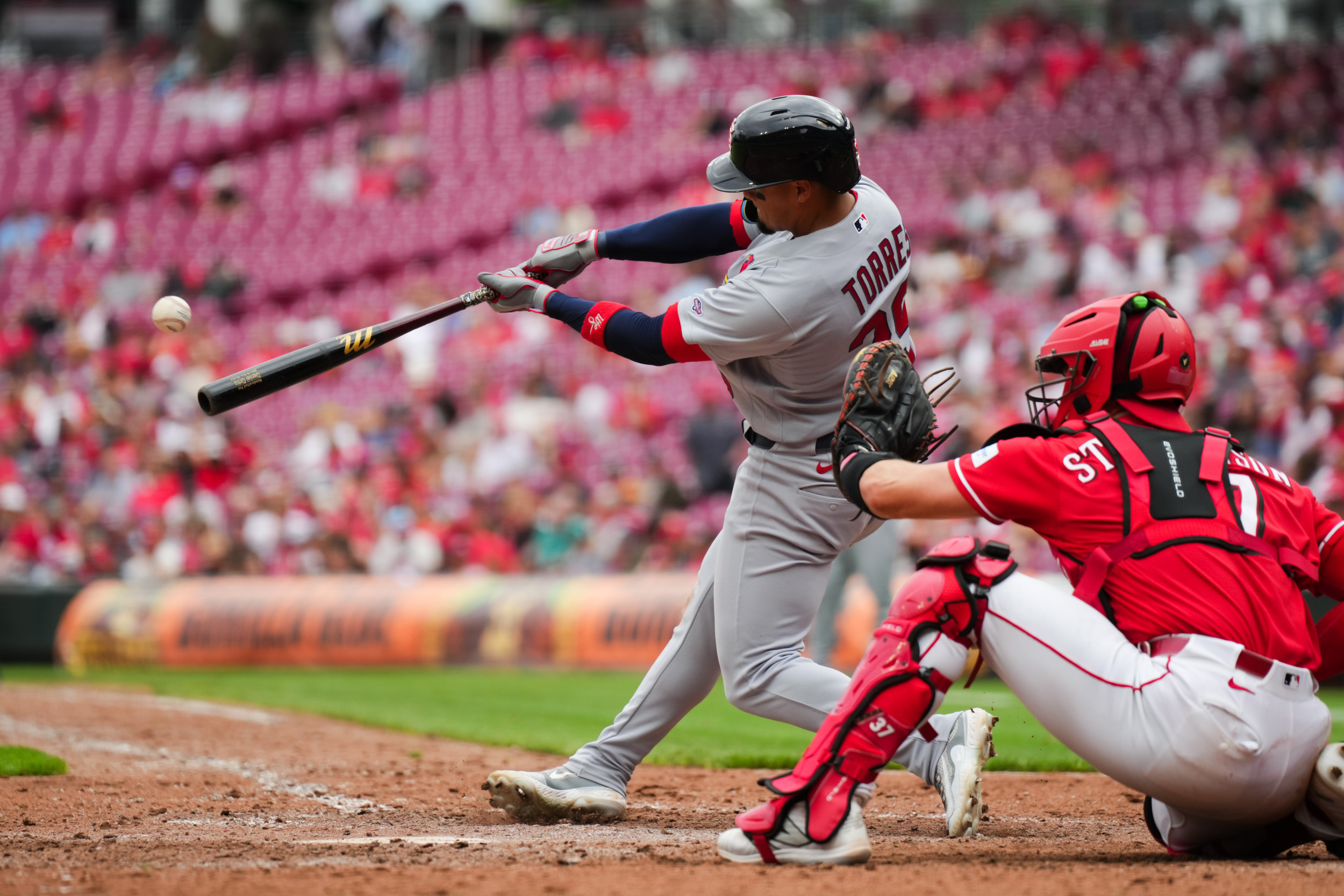 Cardinals player has dream MLB debut after 11 years in the minors