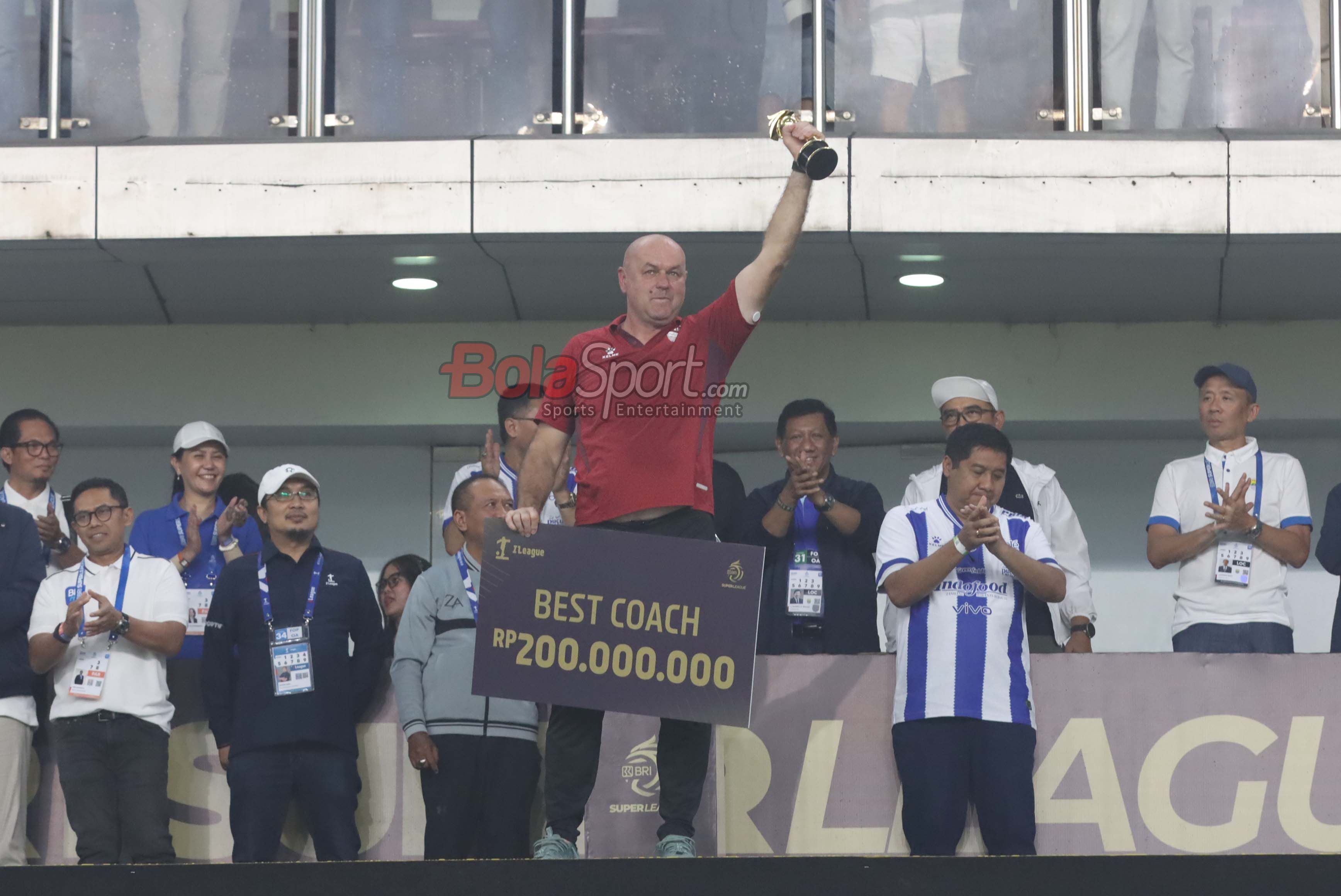 Bojan Hodak resmi berpisah dengan Persib, Ciro Alves kirim pesan dalam ...