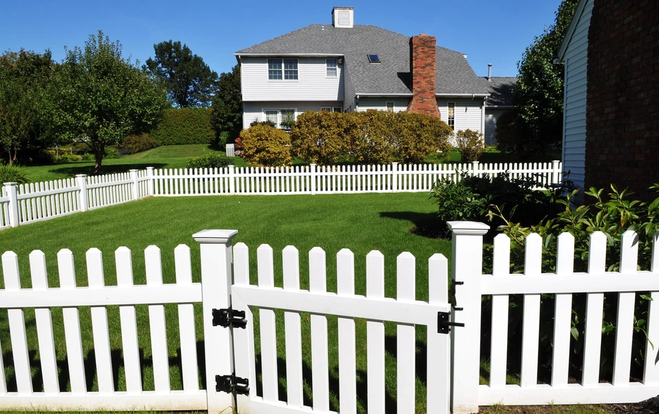 Smart fencing tips for every yard need