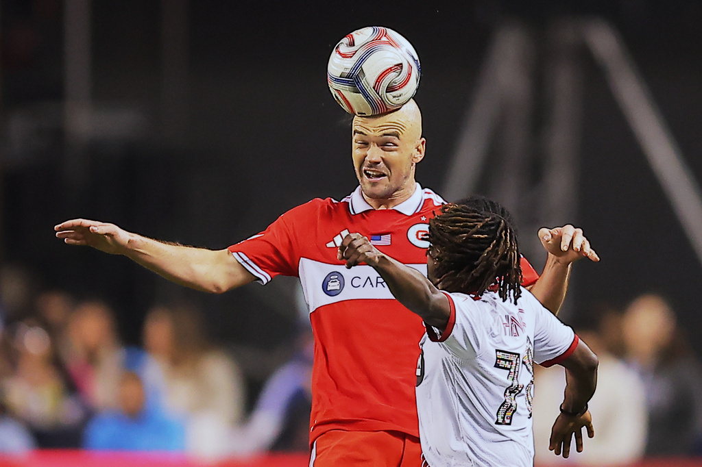 Robin Lod and Andrew Gutman score goals, Fire beat Toronto 2-1
