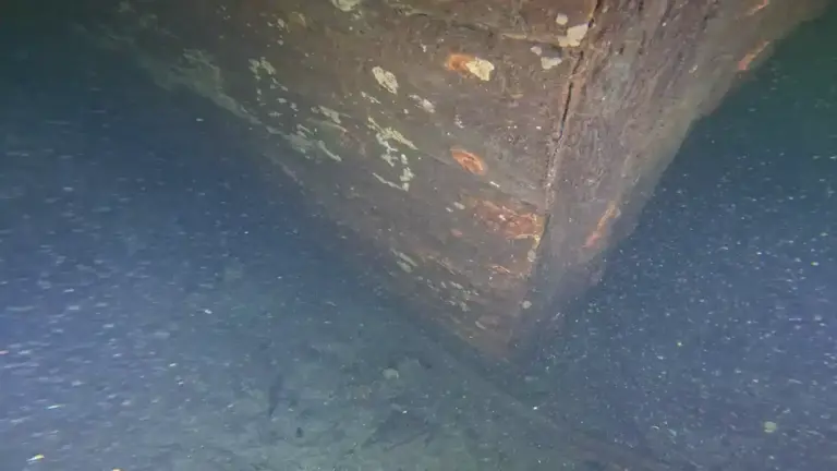 A robot diving beneath Seattle’s famous lake discovers a hidden ...