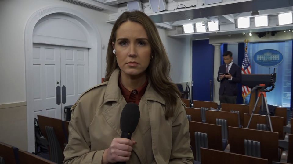 CNN reporter describes moment she heard gunshots near White House