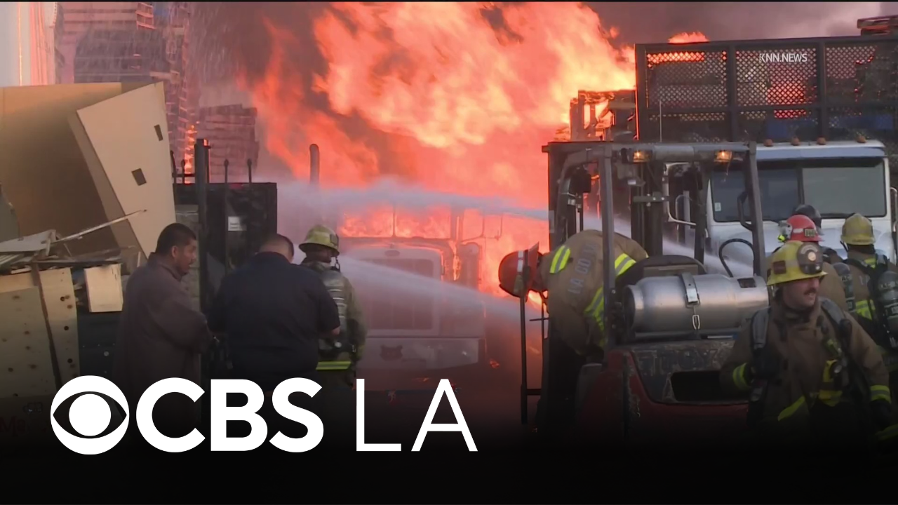 Fire rips through Pomona pallet yard before LA County crews extinguish ...