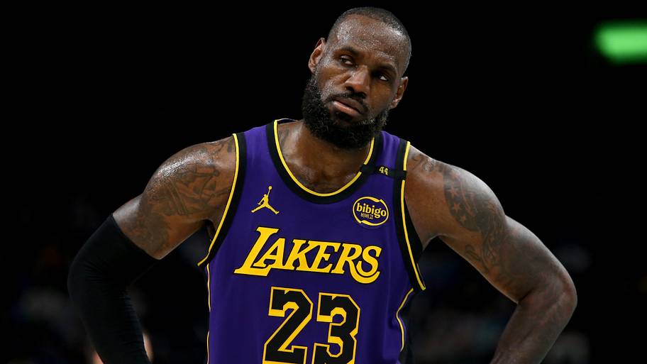 LeBron James isn't aligned with Lakers on free agency decision timeline