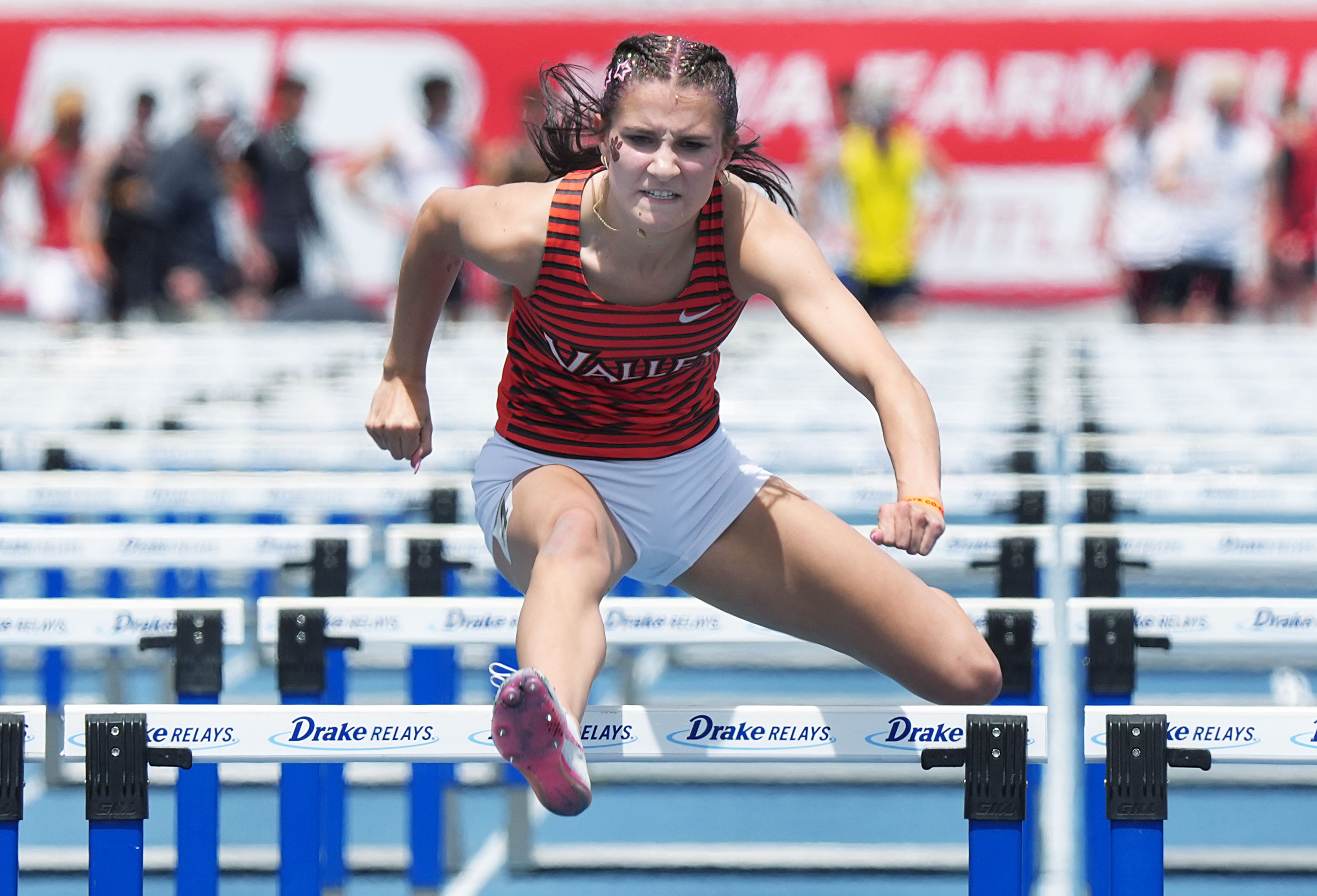 Valley's Morgan Karr breaks record in 100 hurdles at Iowa state meet