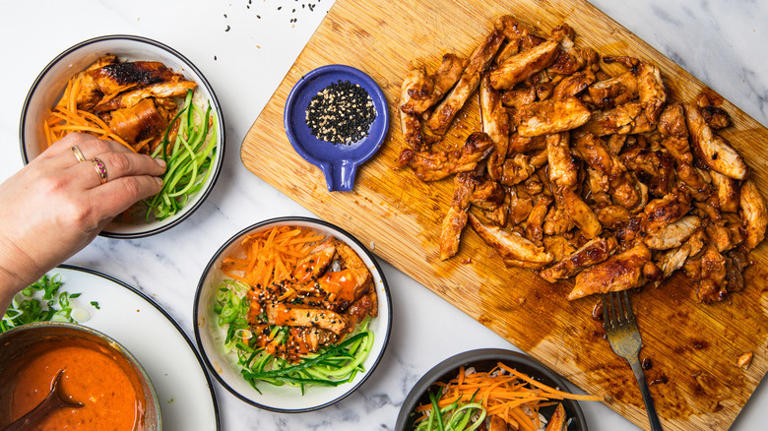 Korean BBQ chicken rice bowl recipe
