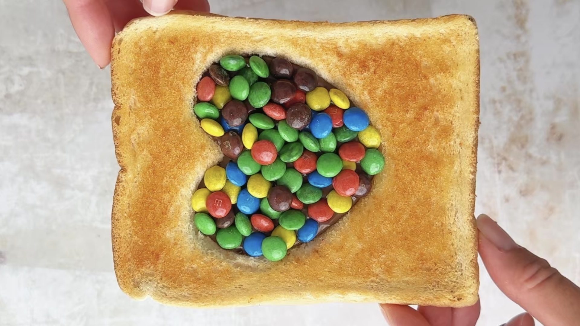 M&M’s heart toast, fun sweet treat with Nutella