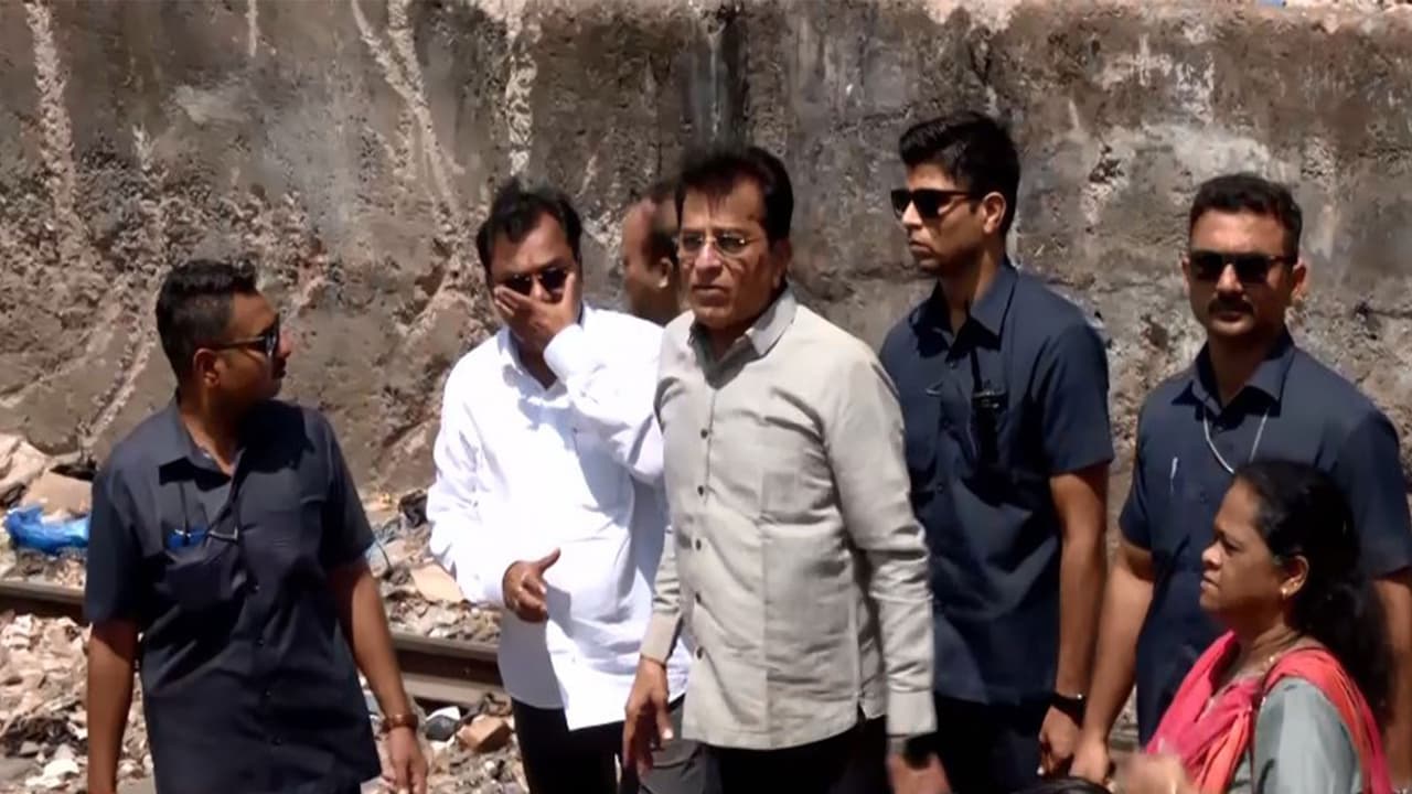 Action against infiltrators, land mafia in Bandra: Kirit Somaiya