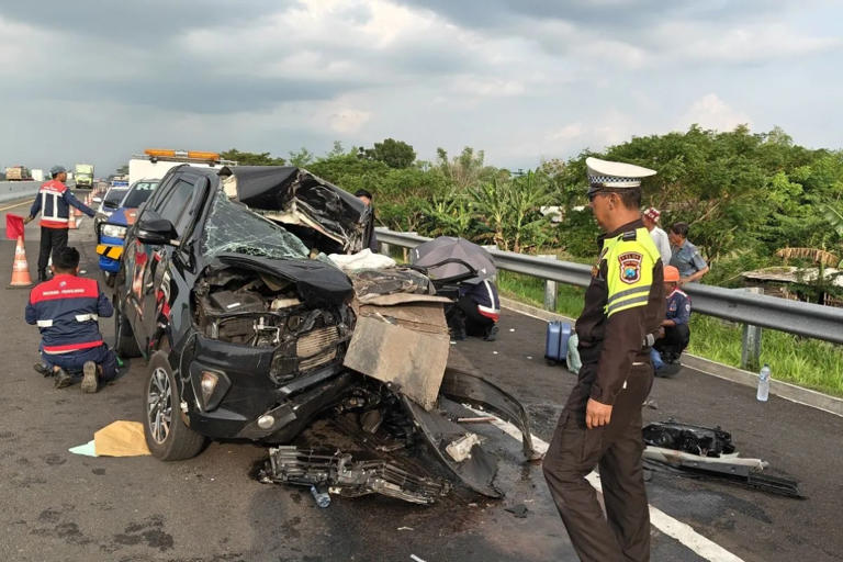 Polisi ungkap penyebab kecelakaan mobil Gus Hilman di Tol Paspro