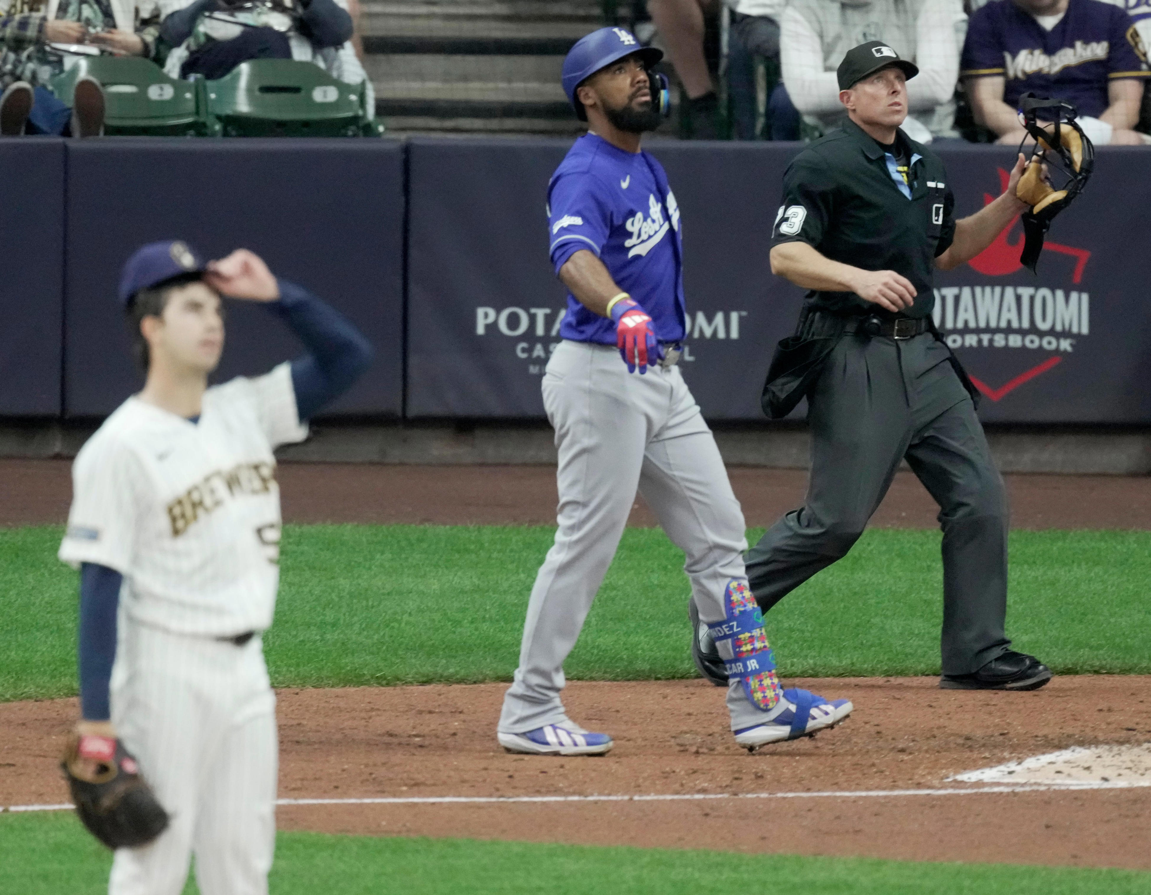 Dodgers' 11-3 beatdown of Brewers offers shades of last year's NLCS