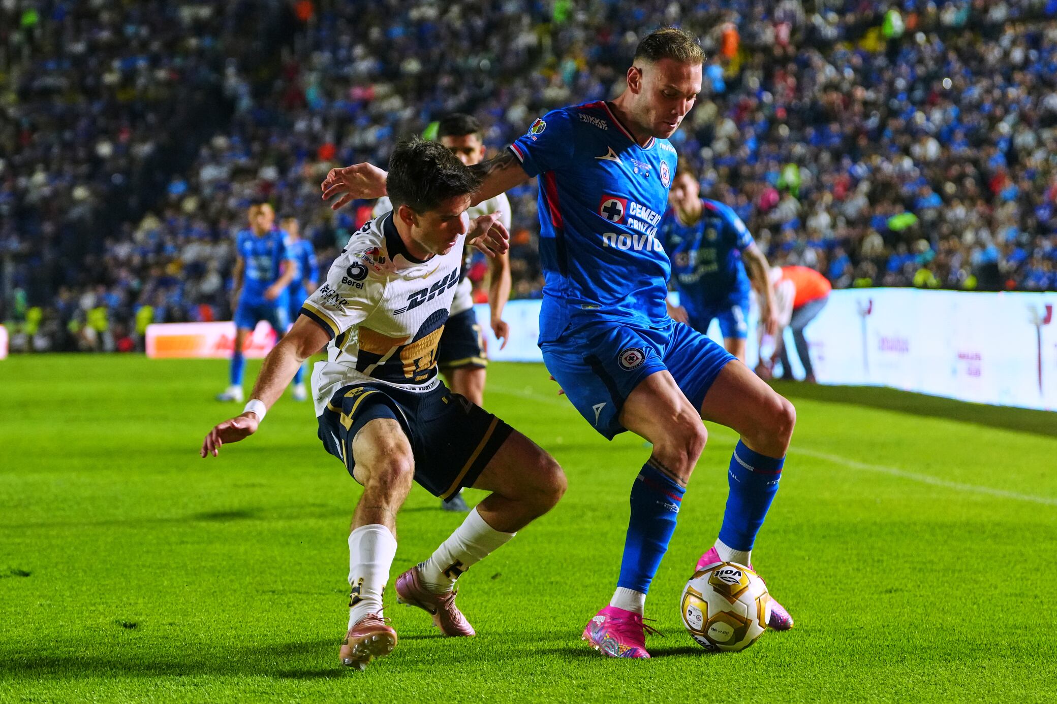 Pumas vs Cruz Azul: Horario y canales para ver en vivo hoy la final de ...