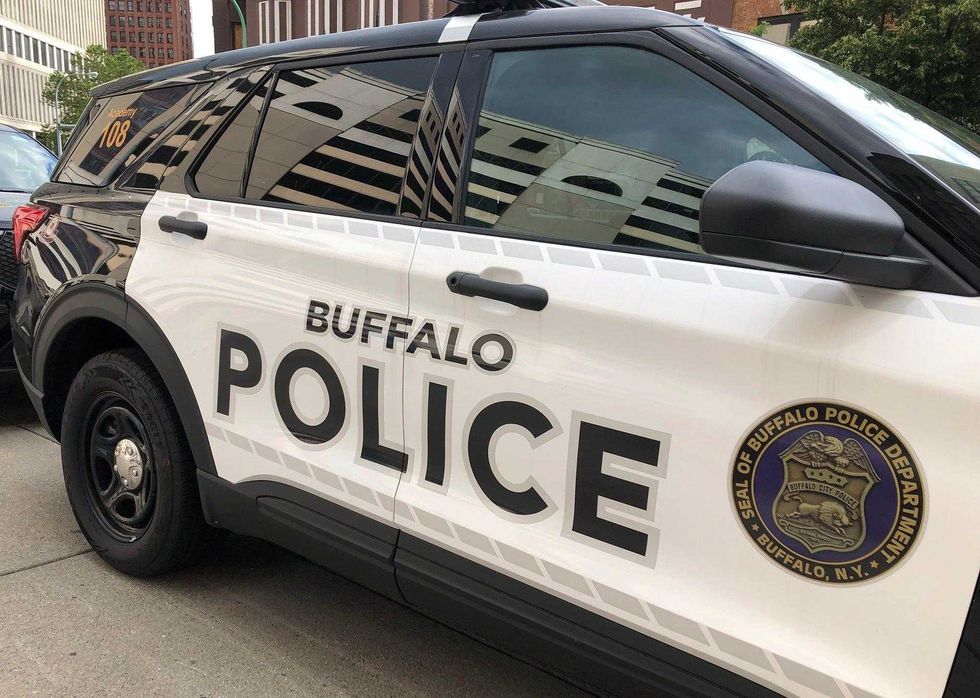 Buffalo officer stabbed, suspect shot