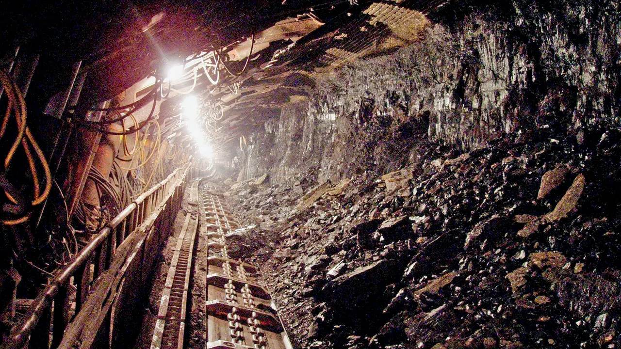 90 killed in gas explosion at coal mine in north China, rescue efforts ...
